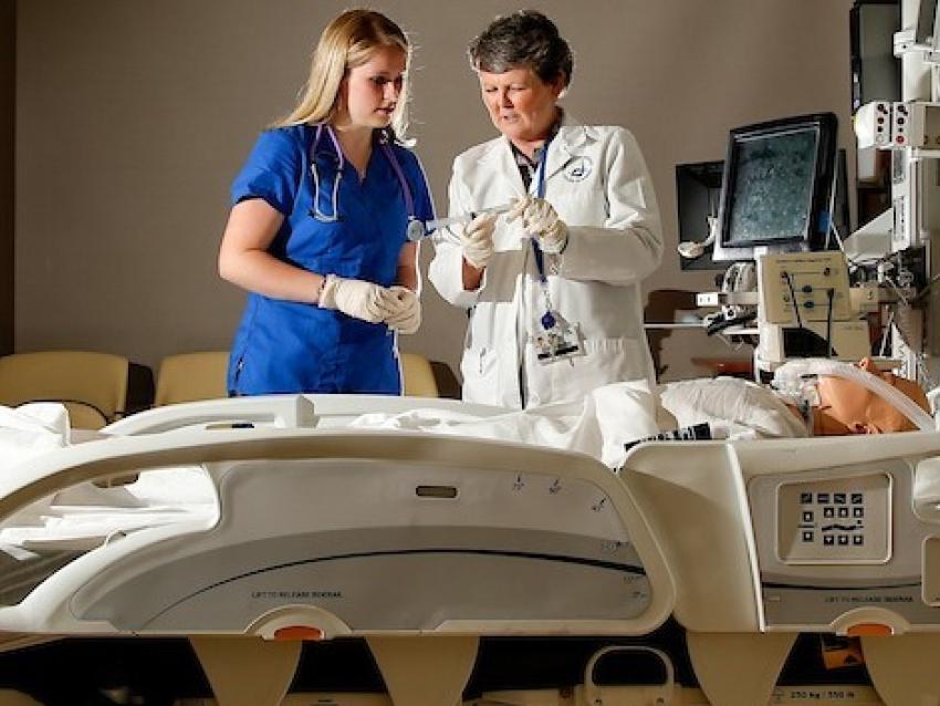 Healthcare Simulation Week 2019 | College of Nursing